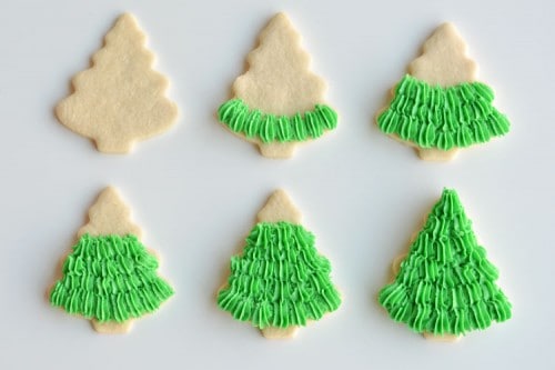 How to Make Christmas Tree Sugar Cookies