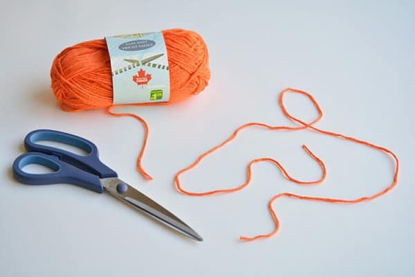 How to Make Yarn Pumpkins Using Balloons