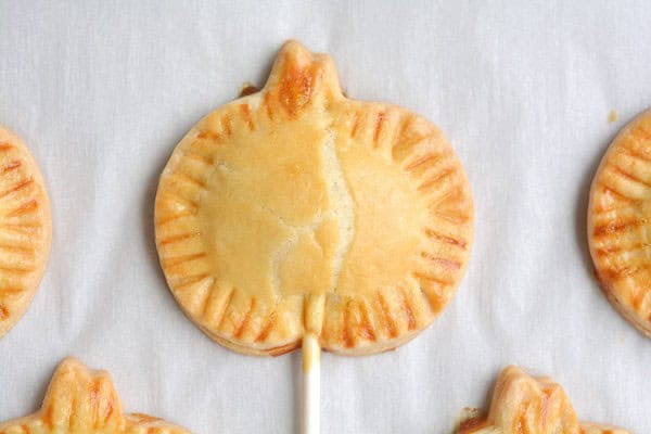 Mini Pumpkin Pie Pops Recipe | Mini Pumpkin Pies