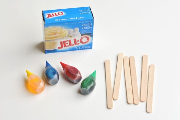 Easy Rainbow Popsicles Using Dixie Cups - One Little Project