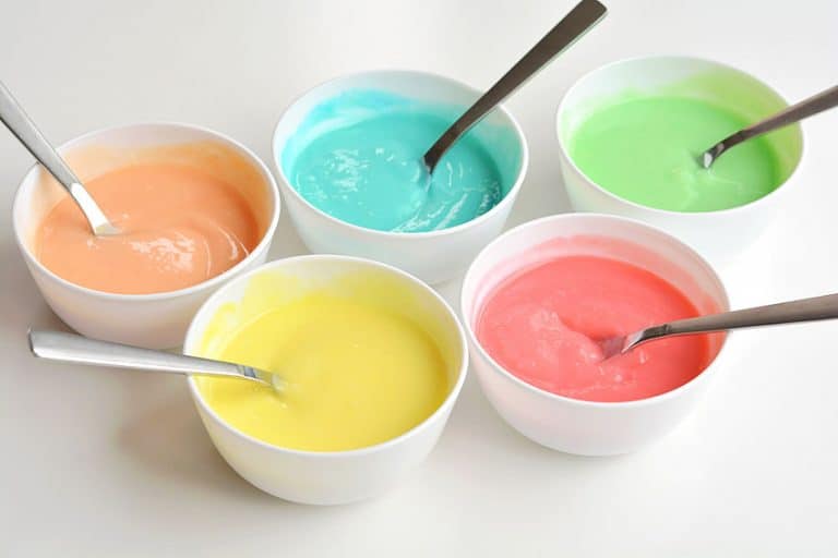 Easy Rainbow Popsicles Using Dixie Cups - One Little Project