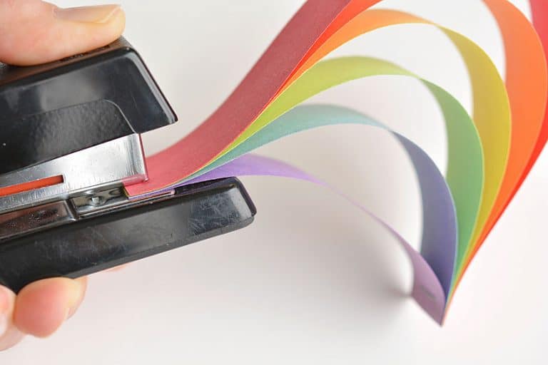 Rainbow Craft: How to Make Paper Strip Rainbows