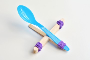 Popsicle Stick Catapult | How to Make a Catapult with Popsicle Sticks