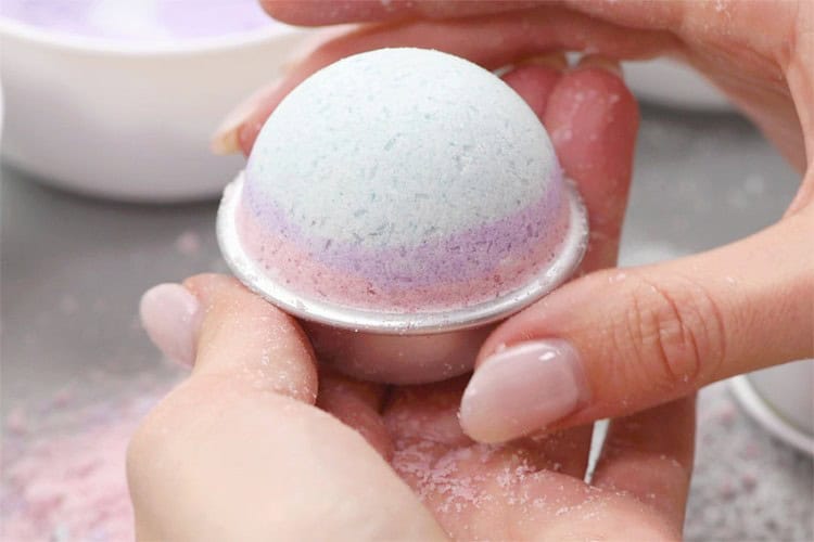 How to Make Bath Bombs | Bath Bomb Recipe