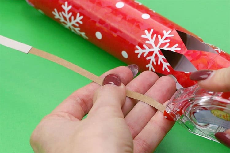 DIY Christmas Crackers | How to Make Christmas Crackers