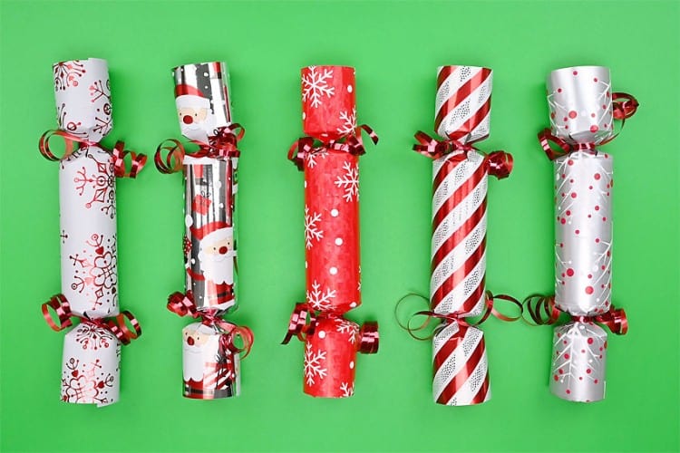 DIY Christmas Crackers | How to Make Christmas Crackers