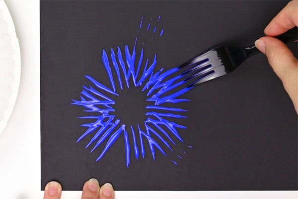 Fork Painted Fireworks Craft | Easy 4th of July Craft for Kids