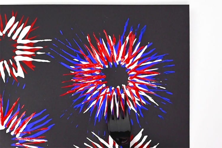 Fork Painted Fireworks Craft | Easy 4th of July Craft for Kids