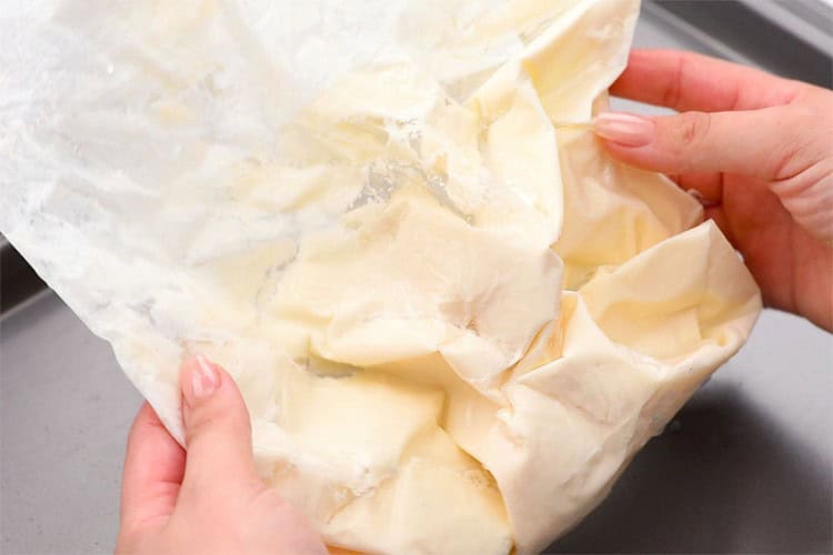 How to Make Ice Cream in a Bag (Easy Science for Kids!)