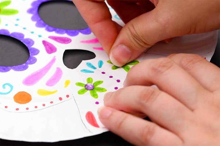 Paper Plate Day of the Dead Mask | DIY Sugar Skull Craft for Kids