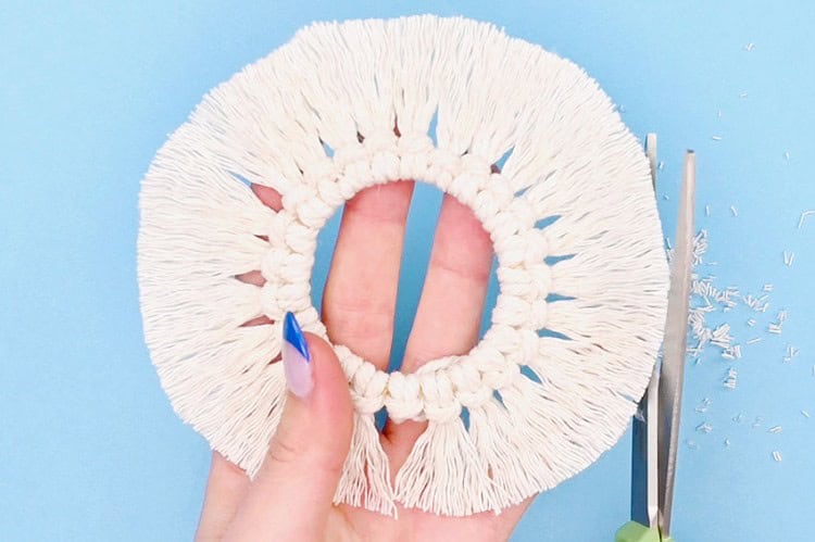Macrame Christmas Wreath | DIY Macrame Christmas Ornaments