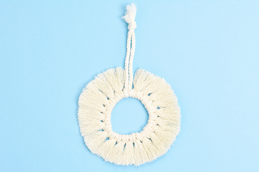 Macrame Christmas Wreath | DIY Macrame Christmas Ornaments