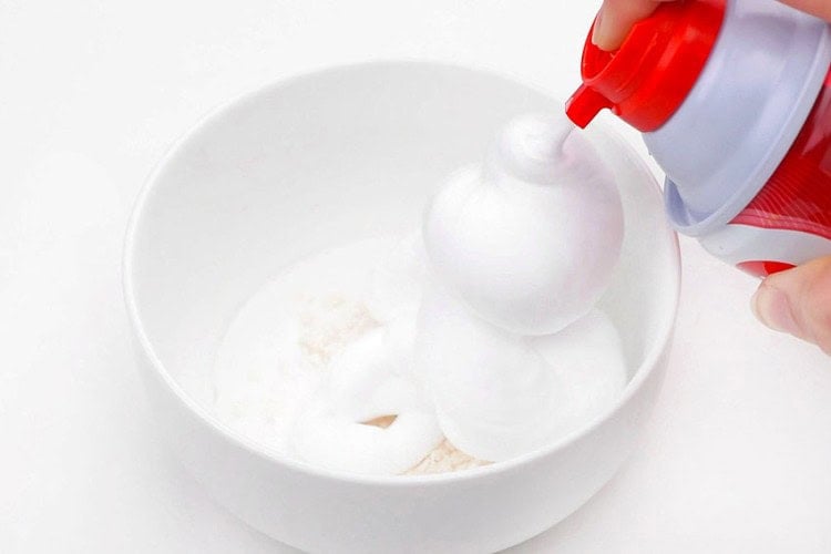 DIY Snow Paint | How to Make Puffy Snow Paint (So Fun!!)
