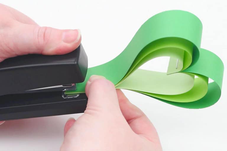 Paper Shamrock | Easy 3D Shamrock Craft for Kids!