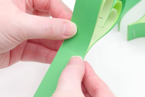 Paper Shamrock | Easy 3D Shamrock Craft for Kids!