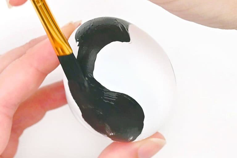 Penguin Easter Egg Craft | Fun and Easy Penguin Egg Design