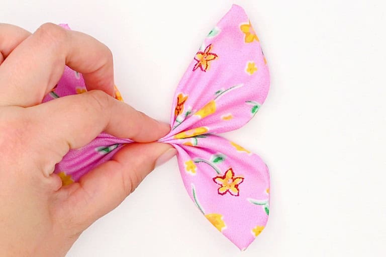 DIY Fabric Butterflies | How to Make a Fabric Butterfly (Free Pattern!)