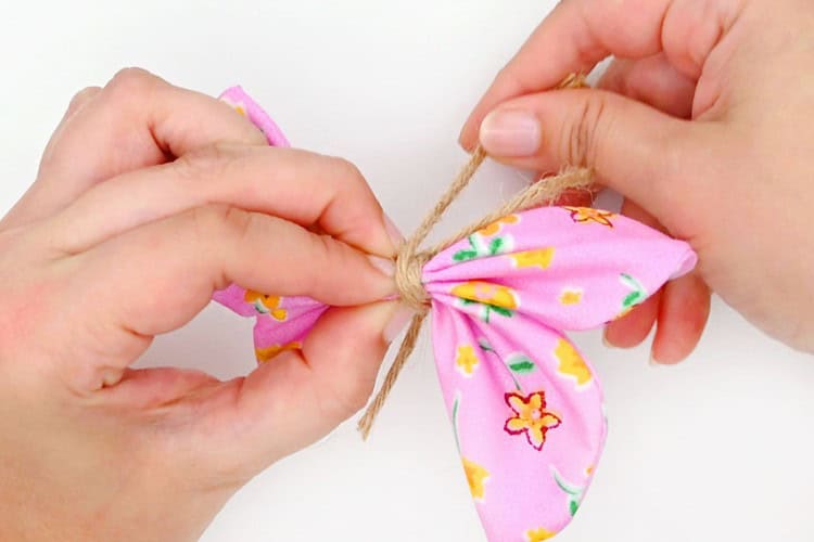 DIY Fabric Butterflies | How to Make a Fabric Butterfly (Free Pattern!)