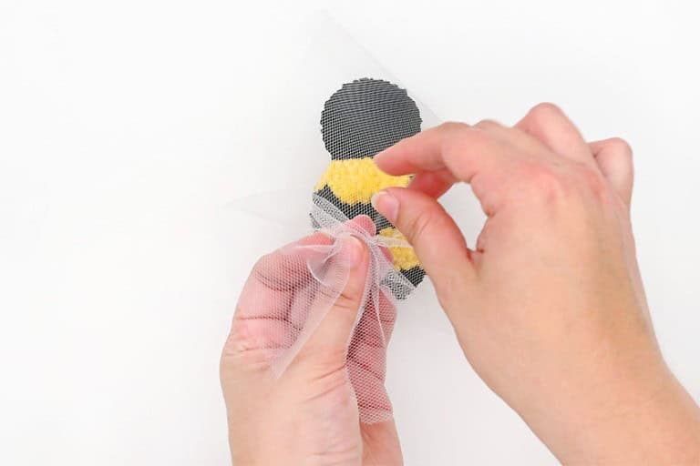 Pom Pom Bees | How to Make a Bee Pom Pom Craft