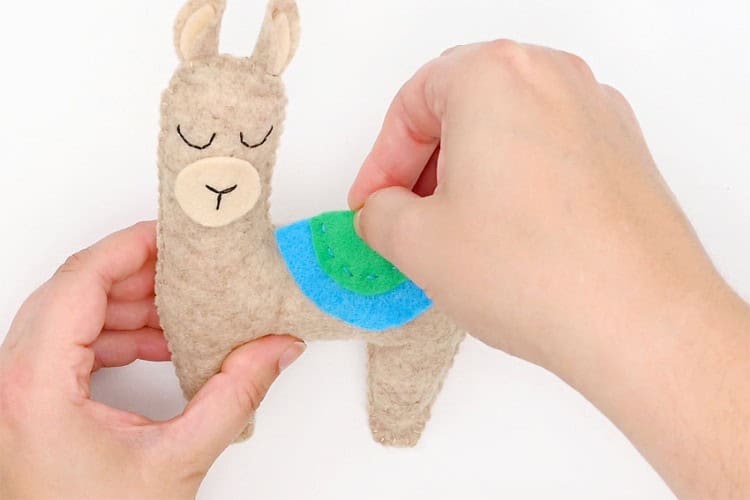 Felt Llama Pattern | Free Felt Llama Template