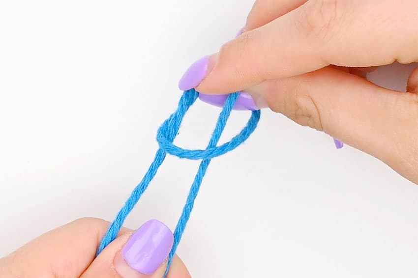 How to Tie a Slip Knot | Easy Slip Knot for Crochet and Knitting