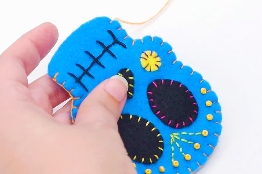 Felt Sugar Skull Pattern | DIY Day of the Dead Felt Skulls
