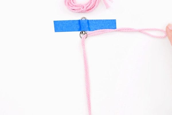 Macrame Flower Keychain | Easy Daisy Macrame Keychain Pattern