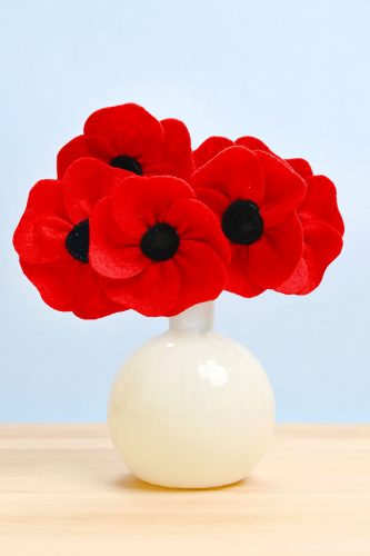 DIY Felt Poppies | Free Felt Poppy Pattern