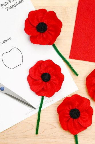 DIY Felt Poppies | Free Felt Poppy Pattern