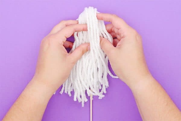 Yarn Ghost Craft | Fun and Easy Tassel Ghosts