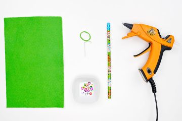 Christmas Pencil Toppers | Easy Pencil Topper Craft