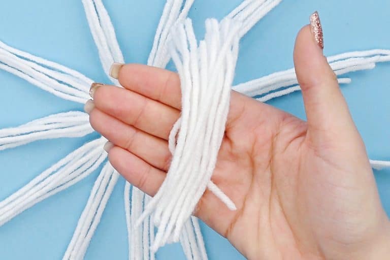 Yarn Snowflakes | Easy Yarn Snowflake Craft