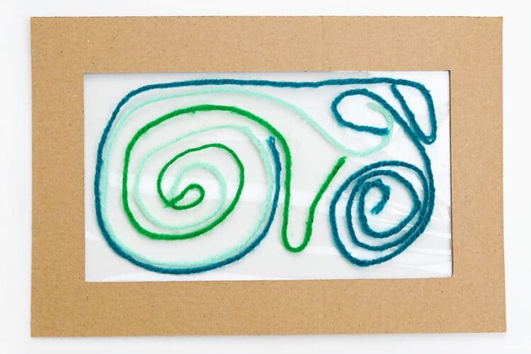 Yarn Pen Art Hack: How to "Paint" With Yarn Using a Pen