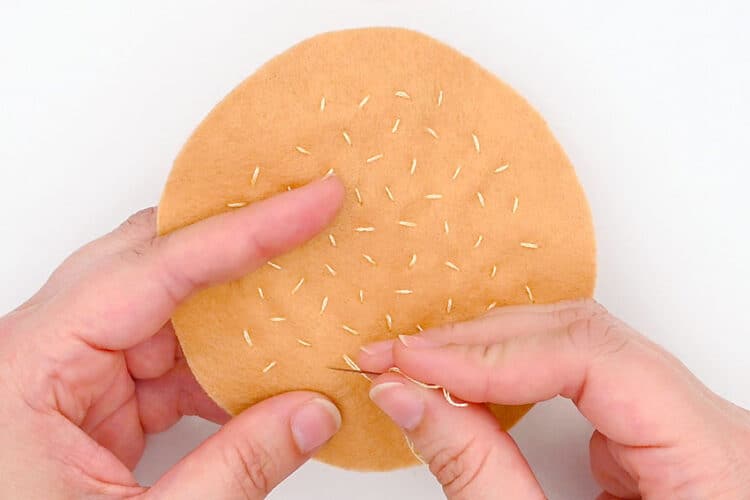 Felt Burger Pattern – Free DIY Felt Food Toy for Pretend Play