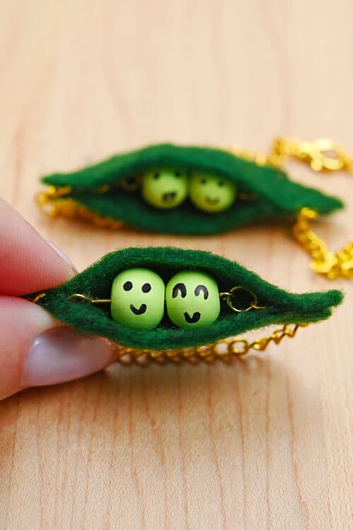 DIY Peas in a Pod Bracelet - DIY Friendship Jewelry for Your BFF