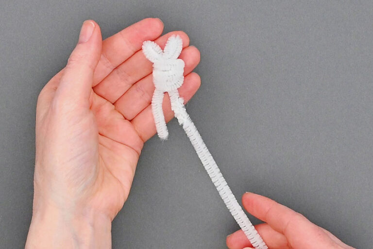 Pipe Cleaner Dog Tutorial – Easy DIY with Photos & Video