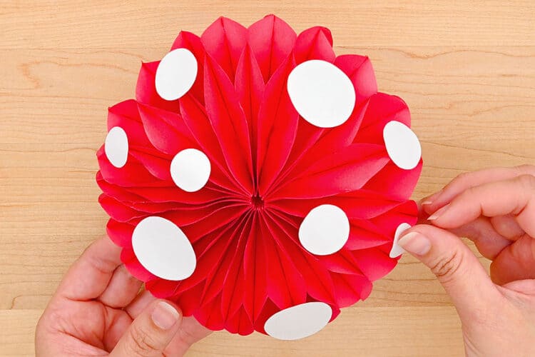 Paper Honeycomb Mushroom – Easy DIY Mushroom Decor Craft