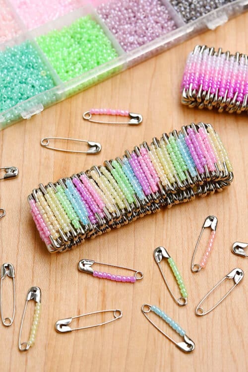 Beaded Safety Pin Bracelet - Easy DIY Jewelry Craft