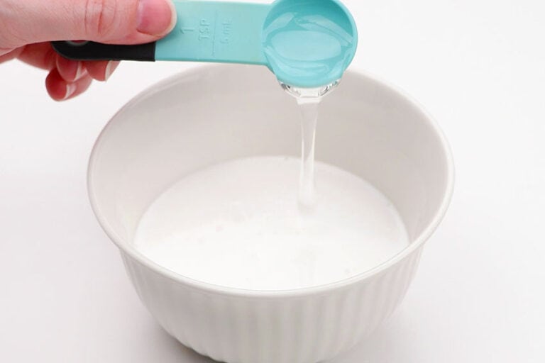Glossy Slime Recipe - How to Make Thick & Glossy Slime