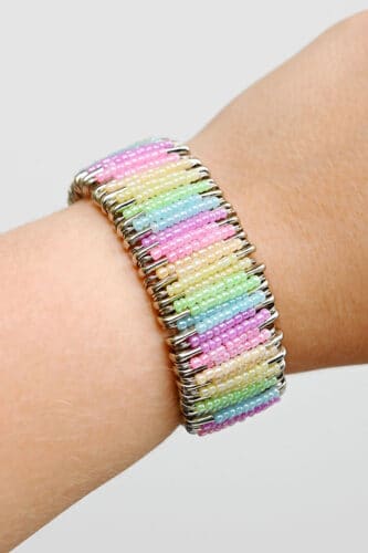 Beaded Safety Pin Bracelet - Easy DIY Jewelry Craft