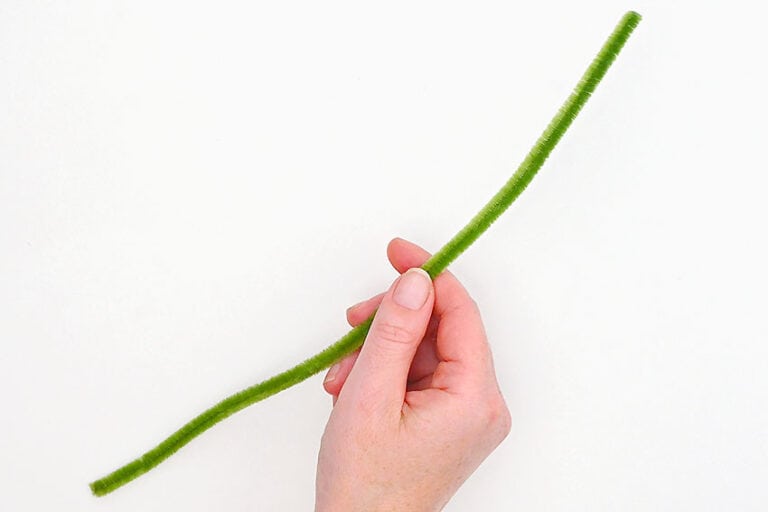 DIY Pipe Cleaner Rose - How to Make Flowers from Pipe Cleaners