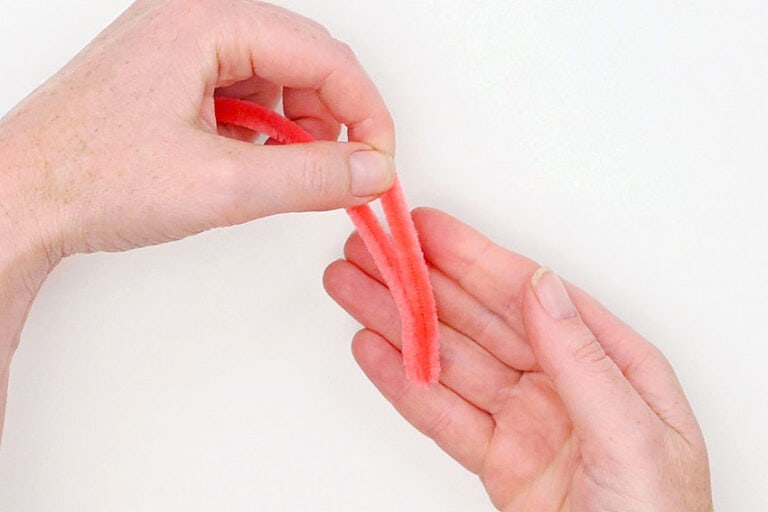 DIY Pipe Cleaner Rose - How to Make Flowers from Pipe Cleaners