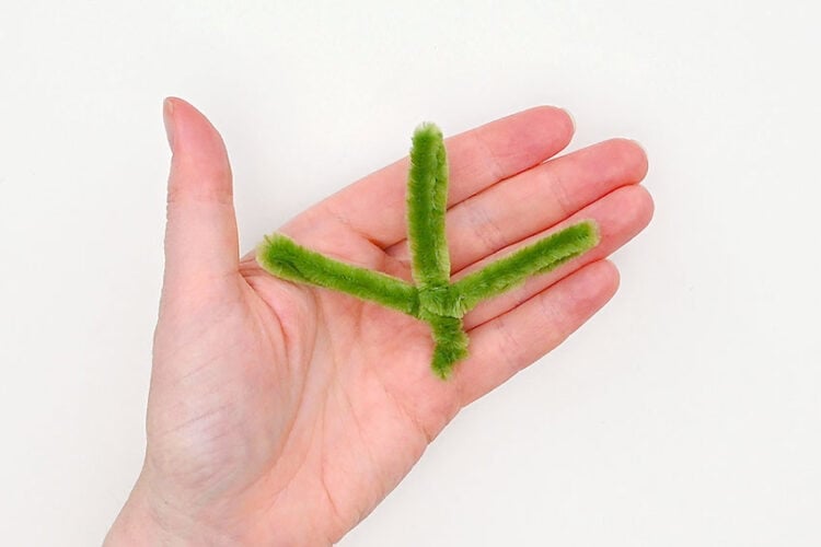 DIY Pipe Cleaner Rose - How to Make Flowers from Pipe Cleaners