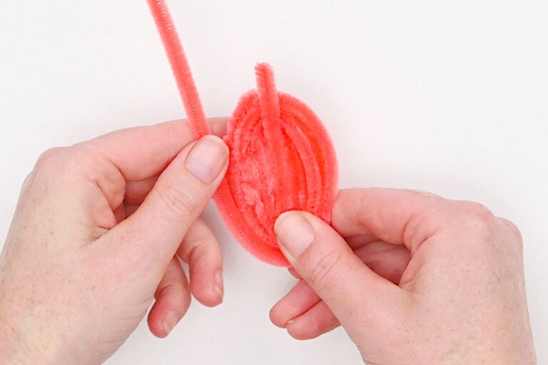 DIY Pipe Cleaner Rose - How to Make Flowers from Pipe Cleaners