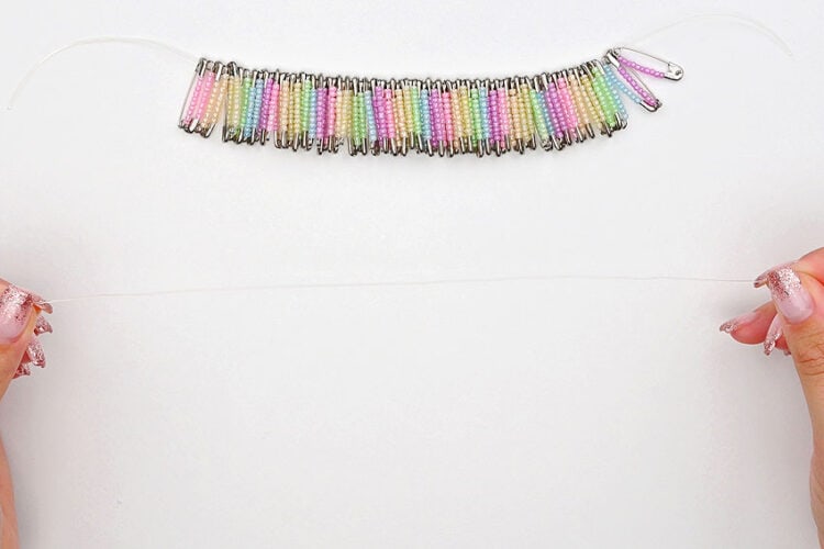 Beaded Safety Pin Bracelet - Easy DIY Jewelry Craft