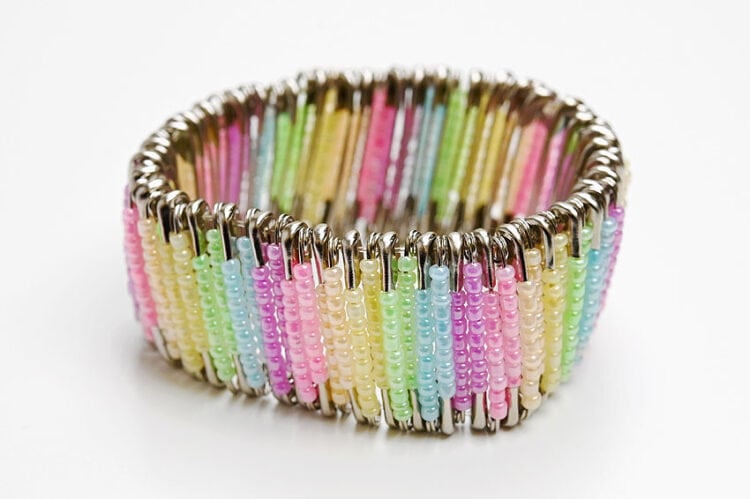 Beaded Safety Pin Bracelet - Easy DIY Jewelry Craft