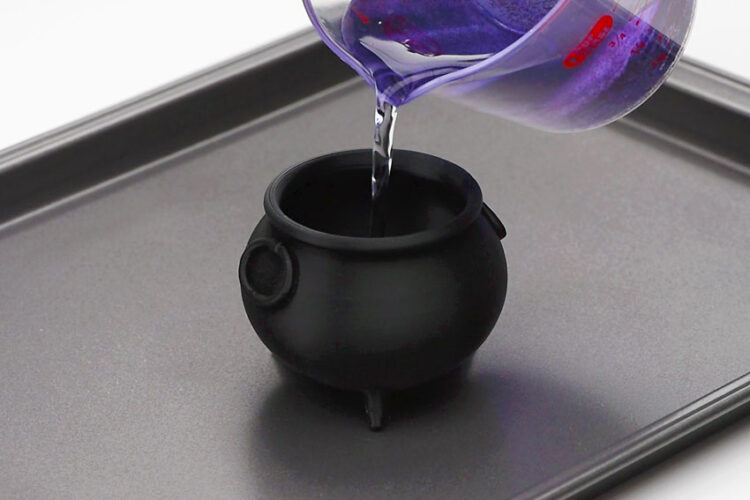 Fizzy Witch Cauldron - Fun Bubbling Brew Experiment for Kids
