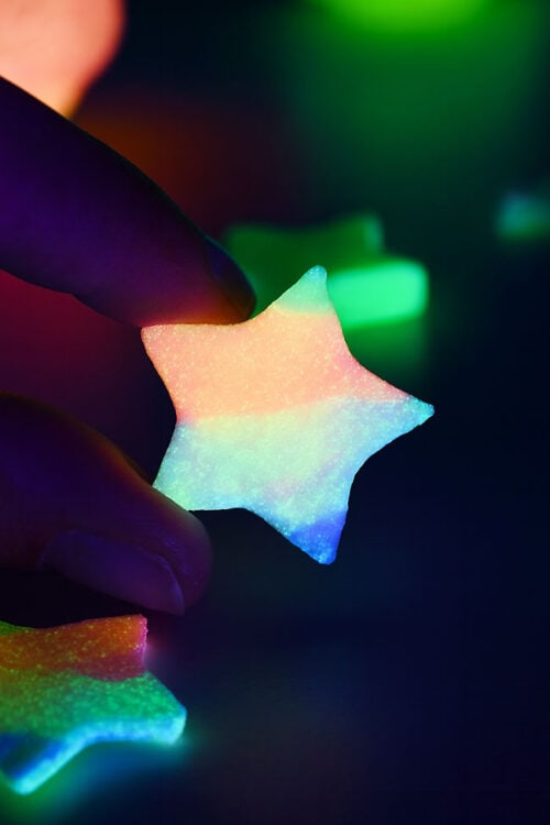 How to Make Glow in the Dark Clay - Easy DIY Clay Recipe