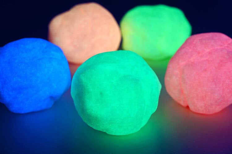 Clay Crafts – Easy DIY Projects with Air Dry & Polymer Clay