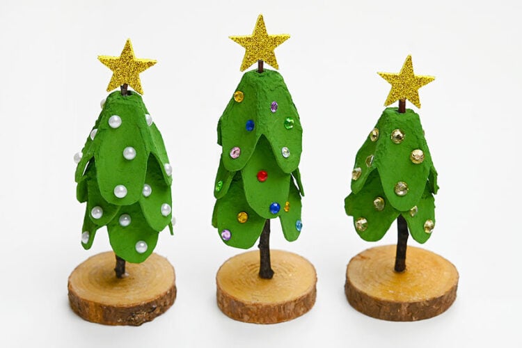 Egg Carton Christmas Tree - Easy Recycled Holiday Craft